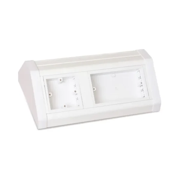 Univolt BT1+2GD WH 3 Gang Double Sided Bench Box